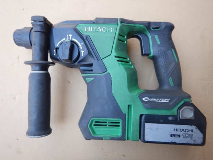 「販売終了いたしました」中古品 日立 充電ハンマドリル DH18DBL 本体 電池1個付(充電器無) ブラシレスモーター コンクリート26mm ...